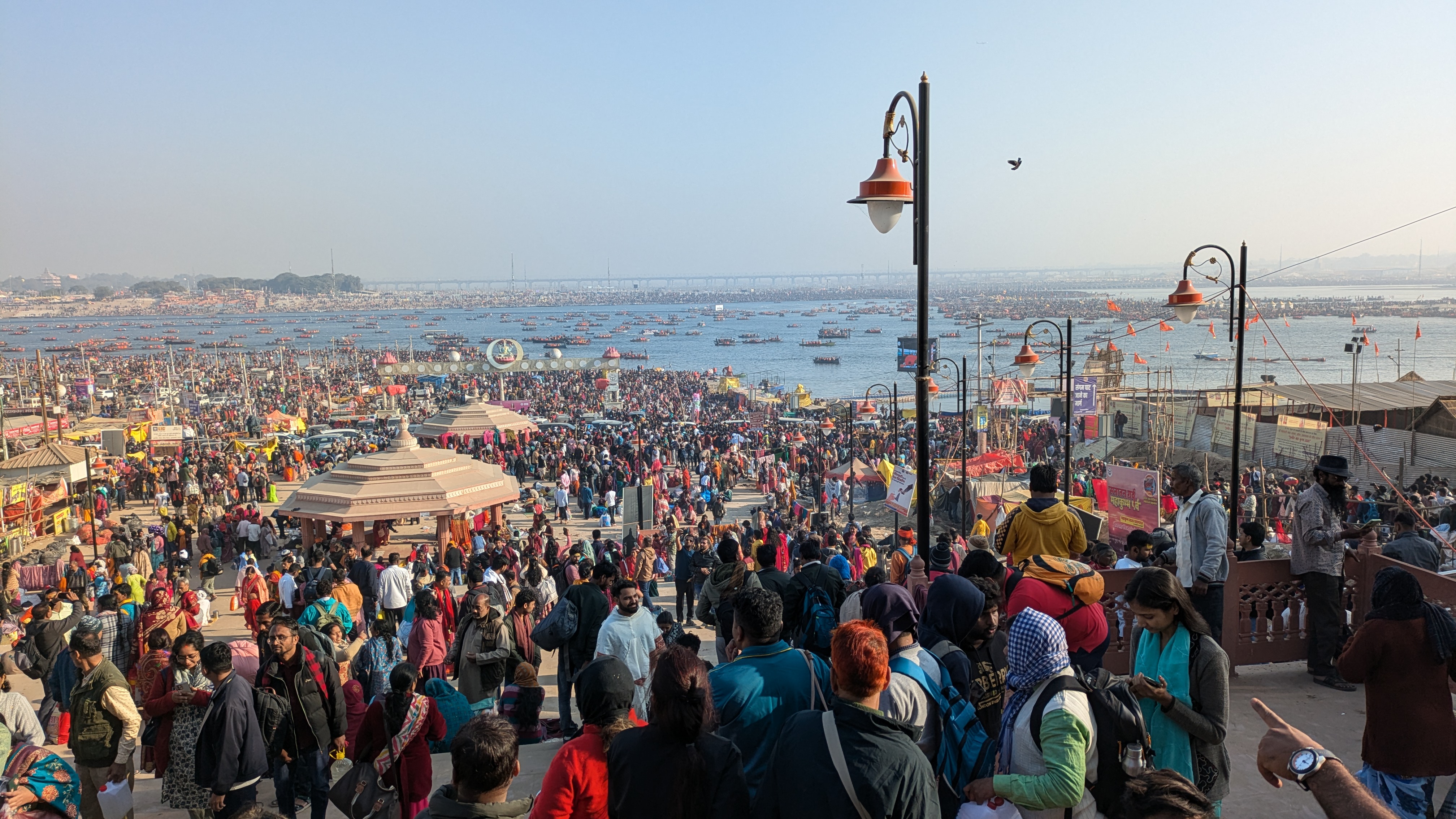 36. Teertha: Sanctity, Sangha, and Self – धार्मिक छवियाँ